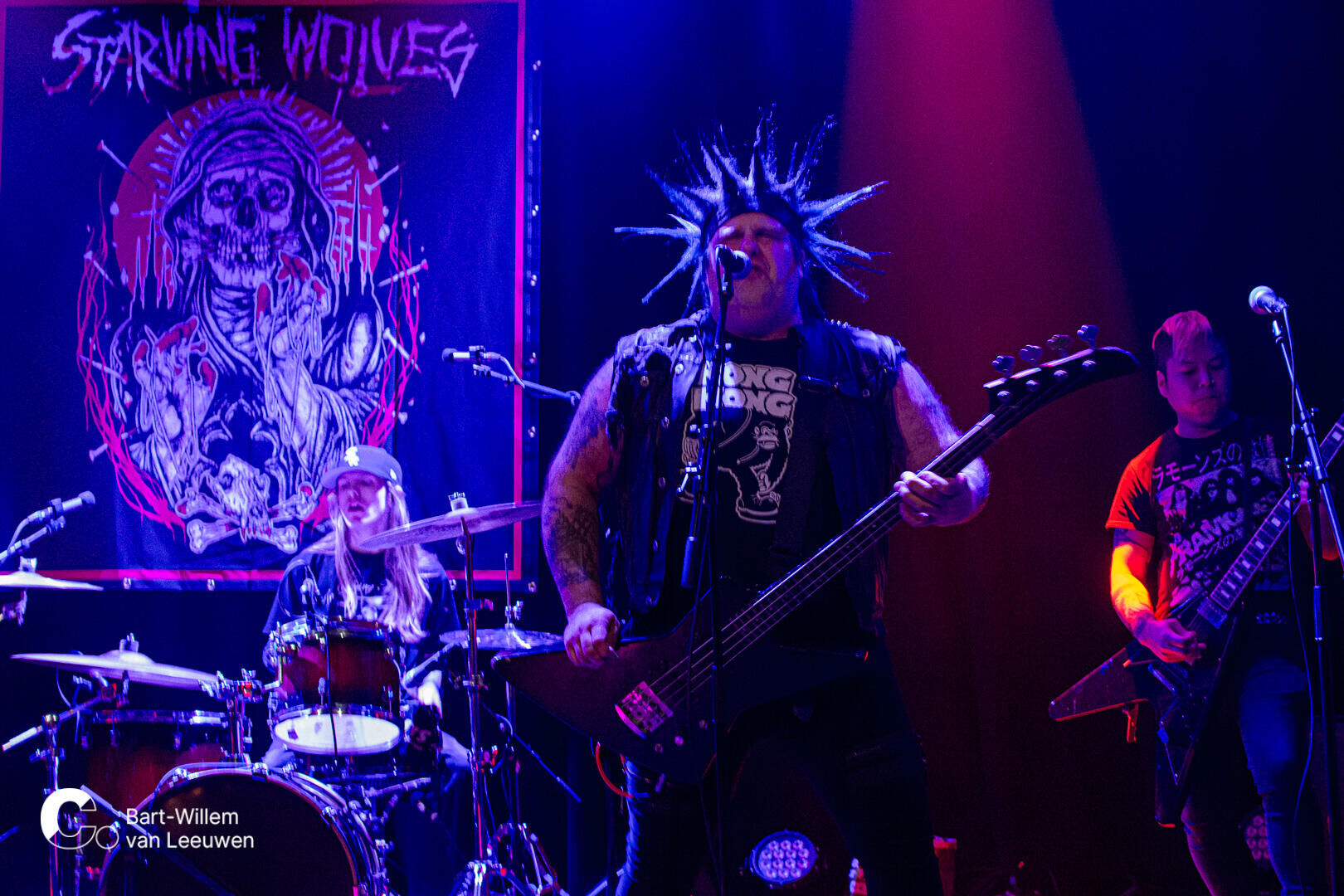 Starving Wolves & Disturbance bij Cpunt in Hoofddorp